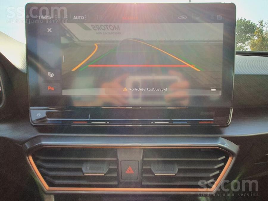 Pelēks Cupra Leon 2023 Rīga, ar dzinēja tilpumu 2.00 L un nobraukumu 42 tūkst. km par 27900 €, foto 29 vietnē AUTOMOTO.COM.LV