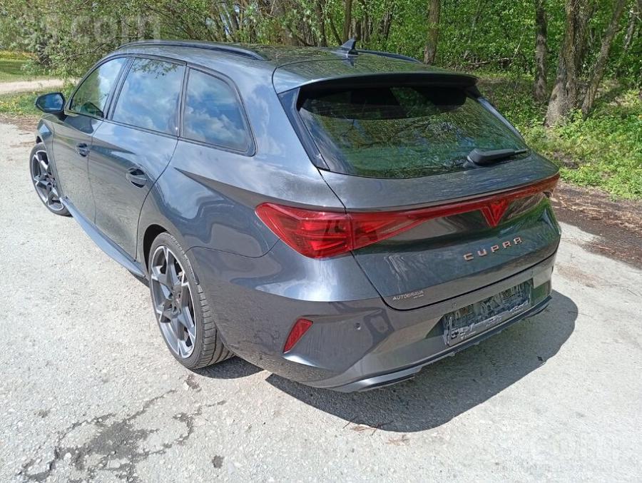 Серый Cupra Leon 2024 в Рига, объемом двигателя 1.50 л и пробегом 46 тыс. км за 27000 €, фото 5 на AUTOMOTO.COM.LV