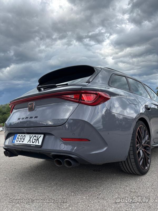 Grey Cupra Leon 2024 in Tallinn, with an engine capacity of 2.00 L and mileage of 33 thousand km for 39900 €, photo 6 on AUTOMOTO.COM.LV