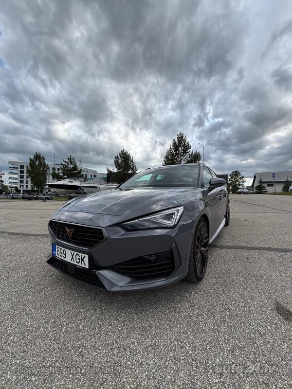 Grey Cupra Leon 2024 in Tallinn, with an engine capacity of 2.00 L and mileage of 33 thousand km for 39900 €, photo 8 on AUTOMOTO.COM.LV