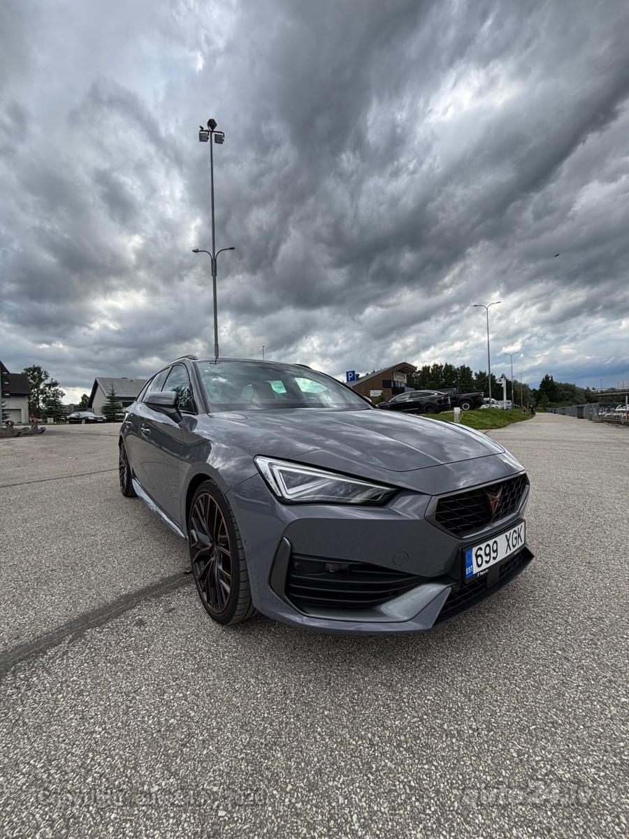 Grey Cupra Leon 2024 in Tallinn, with an engine capacity of 2.00 L and mileage of 33 thousand km for 39900 €, photo 10 on AUTOMOTO.COM.LV
