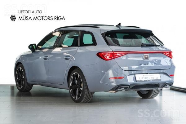 Grey Cupra Leon 2024 in Riga, with an engine capacity of 1.50 L and mileage of 27 thousand km for 26790 €, photo 9 on AUTOMOTO.COM.LV