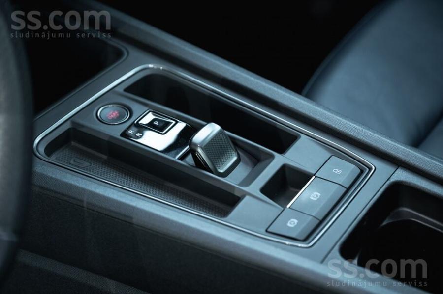 Pelēks Cupra Leon 2024 Rīga, ar dzinēja tilpumu 1.50 L un nobraukumu 27 tūkst. km par 23960 €, foto 14 vietnē AUTOMOTO.COM.LV