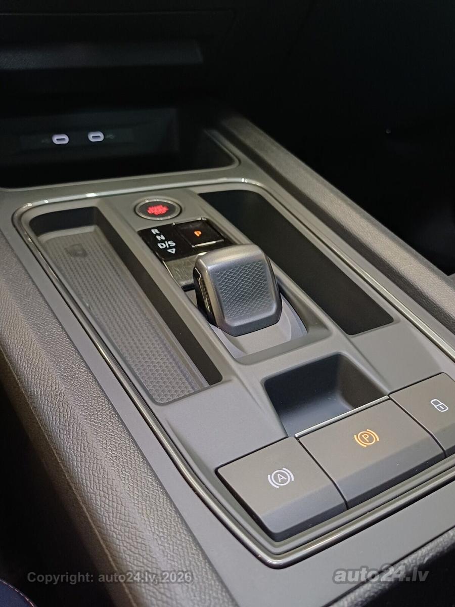 Pelēks Cupra Leon 2024 Tallina, ar dzinēja tilpumu 2.00 L un nobraukumu 55 tūkst. km par 27500 €, foto 22 vietnē AUTOMOTO.COM.LV