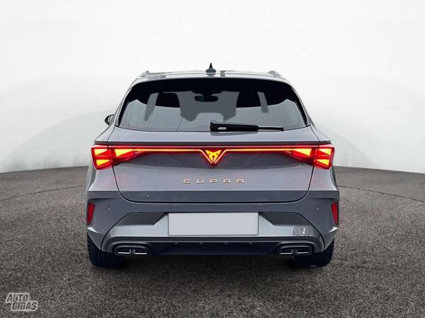 Pelēks Cupra Leon 2025 Kauņa, ar dzinēja tilpumu 2.00 L un nobraukumu 27 tūkst. km par 33009 €, foto 5 vietnē AUTOMOTO.COM.LV