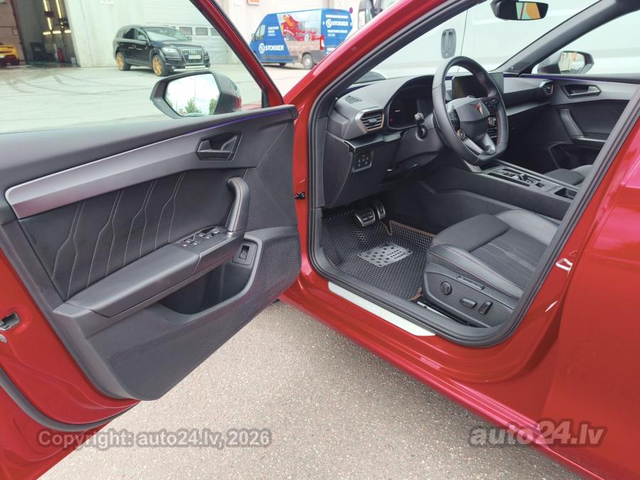 Красный Cupra Leon 2022 в Таллин, объемом двигателя 2.00 л и пробегом 84 тыс. км за 27999 €, фото 12 на AUTOMOTO.COM.LV