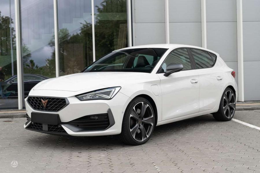 Balts Cupra Leon 2021 Viļņa, ar dzinēja tilpumu 1.40 L un nobraukumu 232 tūkst. km par 15950 €, foto 3 vietnē AUTOMOTO.COM.LV