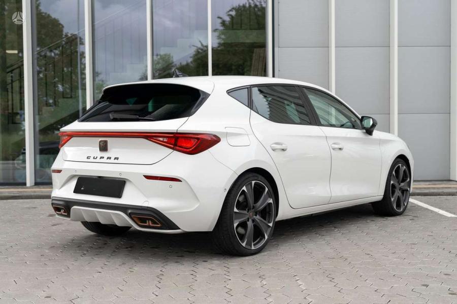 Balts Cupra Leon 2021 Viļņa, ar dzinēja tilpumu 1.40 L un nobraukumu 232 tūkst. km par 15950 €, foto 8 vietnē AUTOMOTO.COM.LV