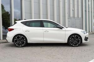 Balts Cupra Leon 2021 Viļņa, ar dzinēja tilpumu 1.40 L un nobraukumu 232 tūkst. km par 15950 €, foto 9 vietnē AUTOMOTO.COM.LV