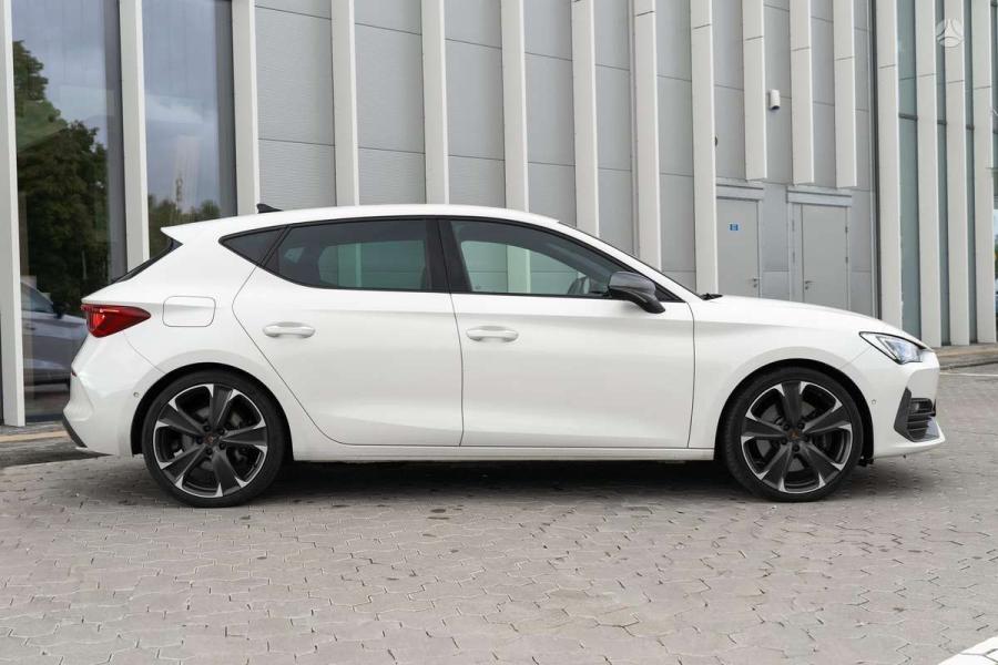Balts Cupra Leon 2021 Viļņa, ar dzinēja tilpumu 1.40 L un nobraukumu 232 tūkst. km par 15950 €, foto 9 vietnē AUTOMOTO.COM.LV