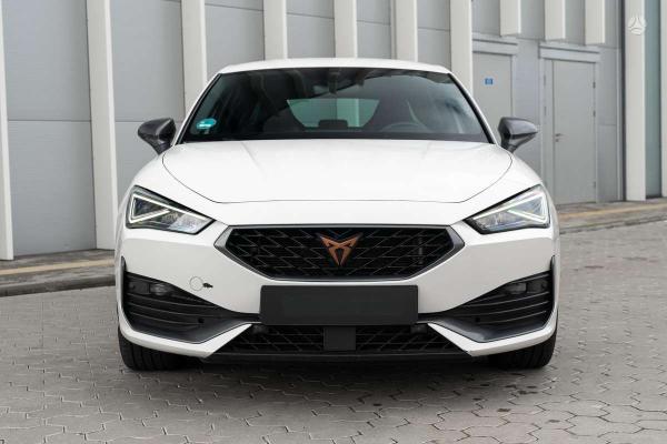 Белый Cupra Leon 2021 в Вильнюс, объемом двигателя 1.40 л и пробегом 232 тыс. км за 15950 €, фото 11 на AUTOMOTO.COM.LV