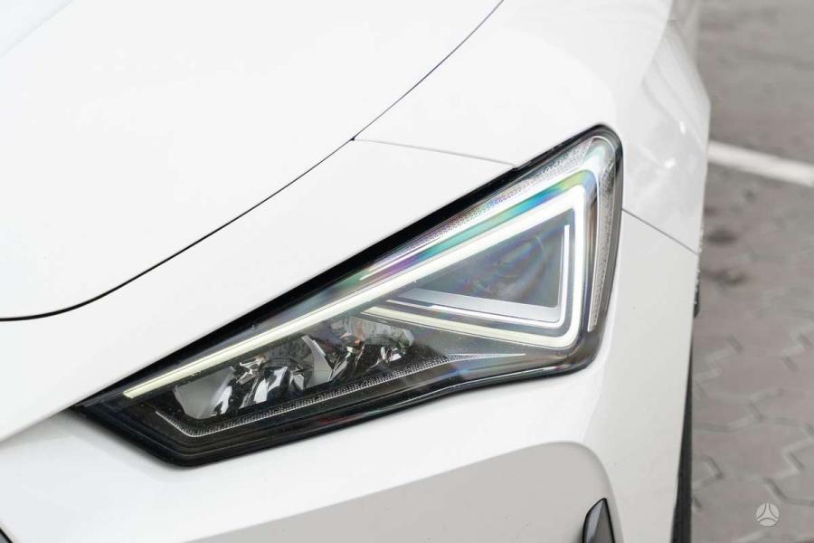 Balts Cupra Leon 2021 Viļņa, ar dzinēja tilpumu 1.40 L un nobraukumu 232 tūkst. km par 15950 €, foto 12 vietnē AUTOMOTO.COM.LV