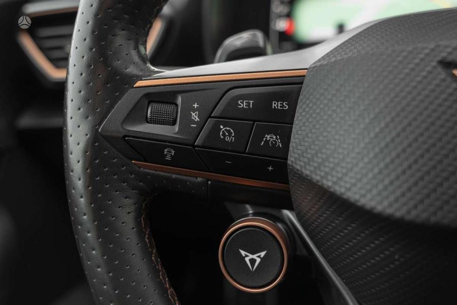 Balts Cupra Leon 2021 Viļņa, ar dzinēja tilpumu 1.40 L un nobraukumu 232 tūkst. km par 15950 €, foto 23 vietnē AUTOMOTO.COM.LV