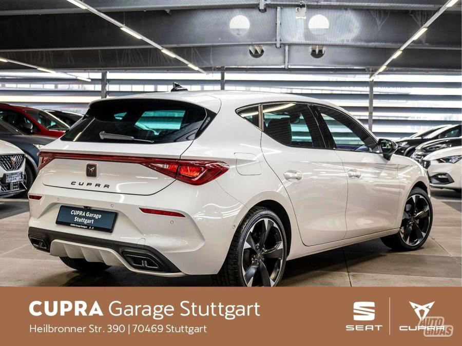 White Cupra Leon 2022 in Kaunas, with an engine capacity of 1.50 L and mileage of 29 thousand km for 27804 €, photo 3 on AUTOMOTO.COM.LV
