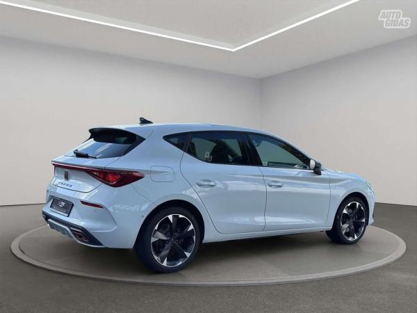 Balts Cupra Leon 2022 Kauņa, ar dzinēja tilpumu 1.40 L un nobraukumu 99 tūkst. km par 23249 €, foto 4 vietnē AUTOMOTO.COM.LV