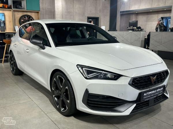 Белый Cupra Leon 2023 в Каунас, объемом двигателя 2.00 л и пробегом 37 тыс. км за 32690 €, фото 2 на AUTOMOTO.COM.LV