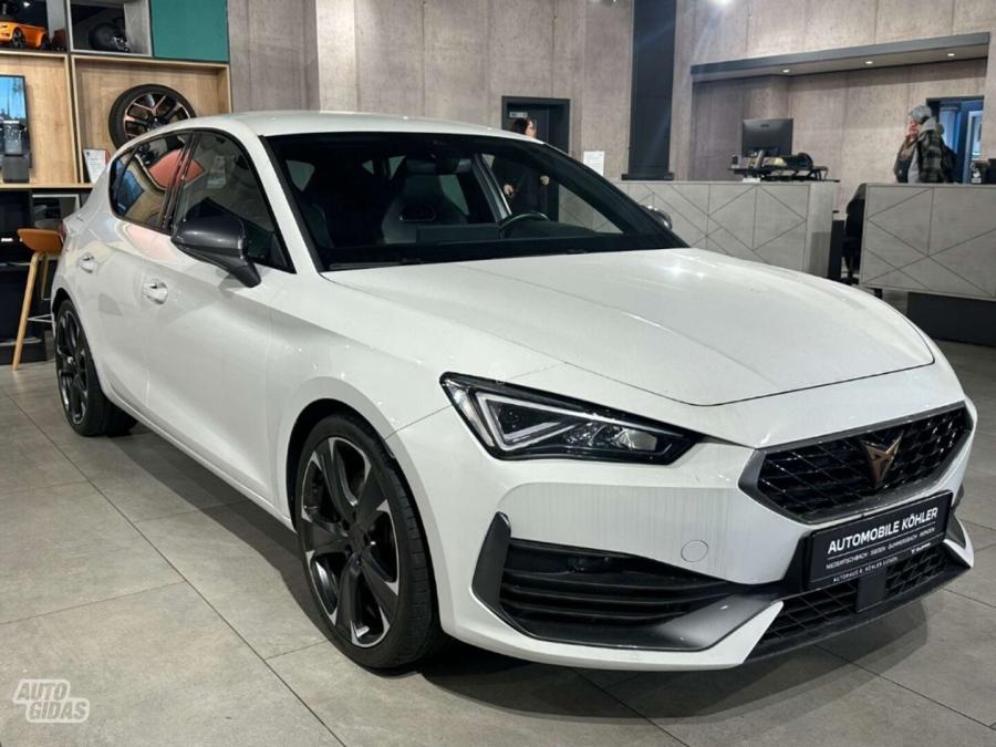 Balts Cupra Leon 2023 Kauņa, ar dzinēja tilpumu 2.00 L un nobraukumu 37 tūkst. km par 32690 €, foto 2 vietnē AUTOMOTO.COM.LV