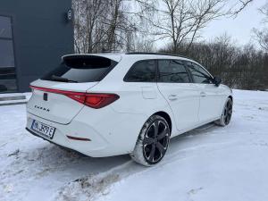 White Cupra Leon 2021 in Utena, with an engine capacity of 0.00 L and mileage of 185 thousand km for 15500 €, photo 7 on AUTOMOTO.COM.LV