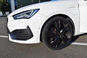 White Cupra Leon 2021 in Utena, with an engine capacity of 1.40 L and mileage of 195 thousand km for 13700 €, photo 14 on AUTOMOTO.COM.LV