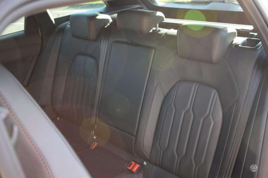 White Cupra Leon 2021 in Utena, with an engine capacity of 1.40 L and mileage of 195 thousand km for 13700 €, photo 21 on AUTOMOTO.COM.LV