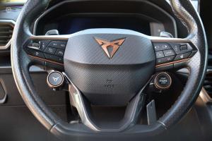 White Cupra Leon 2021 in Utena, with an engine capacity of 1.40 L and mileage of 195 thousand km for 13700 €, photo 24 on AUTOMOTO.COM.LV