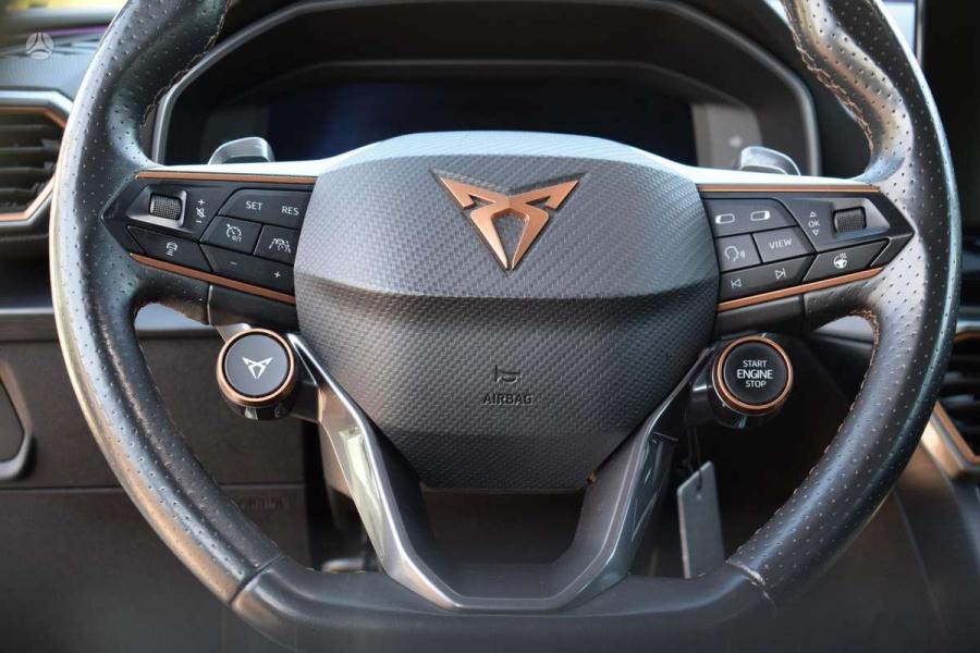 White Cupra Leon 2021 in Utena, with an engine capacity of 1.40 L and mileage of 195 thousand km for 13700 €, photo 24 on AUTOMOTO.COM.LV