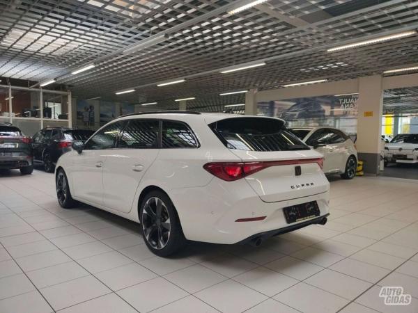 White Cupra Leon 2022 in Kaunas, with an engine capacity of 2.00 L and mileage of 19 thousand km for 33092 €, photo 3 on AUTOMOTO.COM.LV
