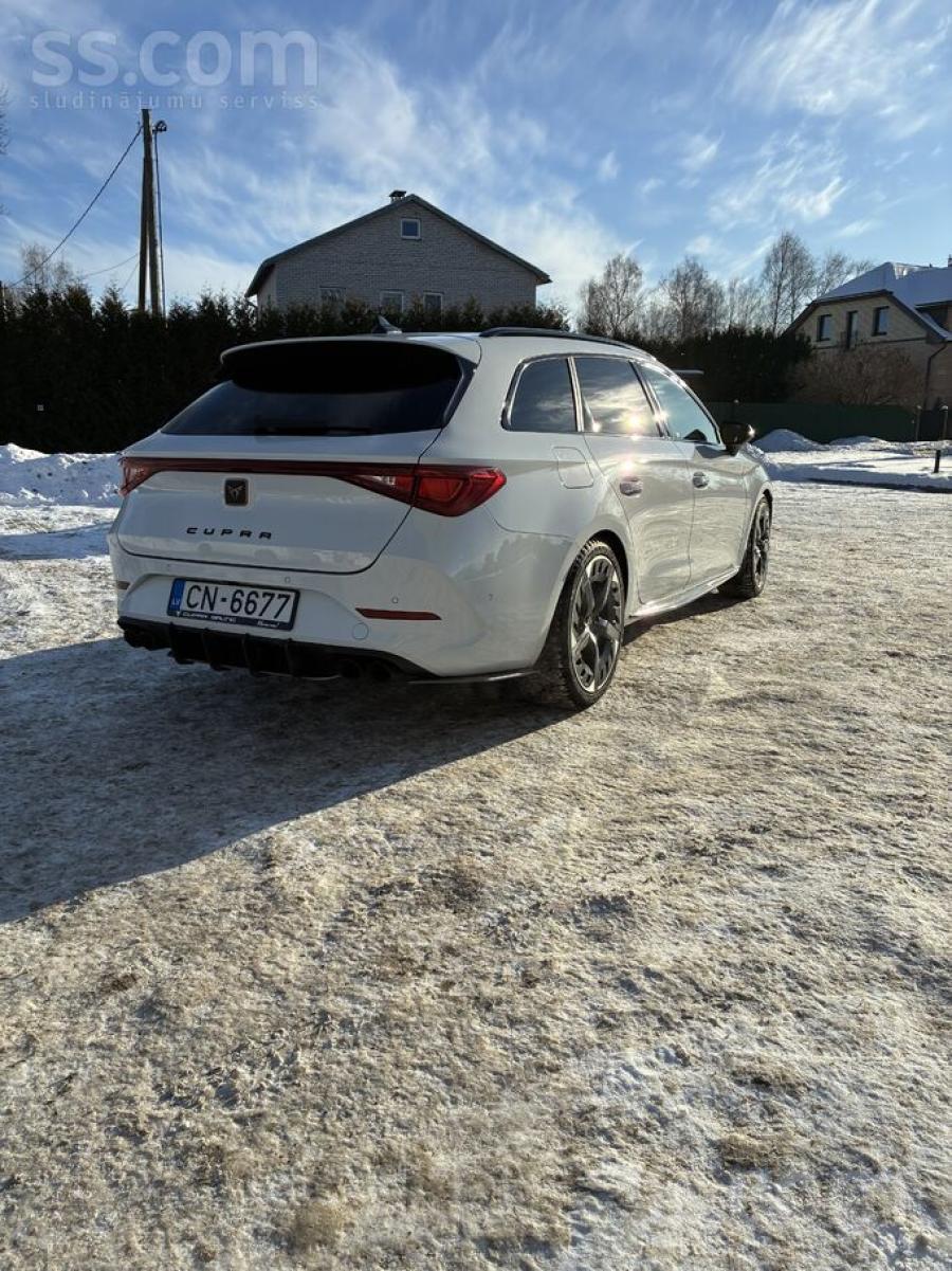 Balts Cupra Leon 2022 Rīga, ar dzinēja tilpumu 2.00 L un nobraukumu 93 tūkst. km par 26900 €, foto 3 vietnē AUTOMOTO.COM.LV