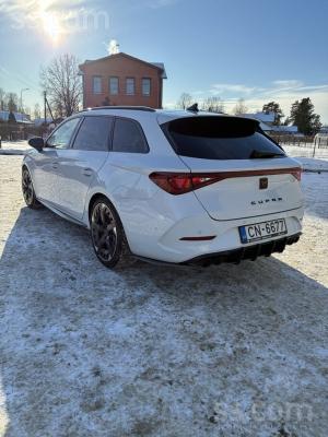 Balts Cupra Leon 2022 Rīga, ar dzinēja tilpumu 2.00 L un nobraukumu 93 tūkst. km par 26900 €, foto 4 vietnē AUTOMOTO.COM.LV