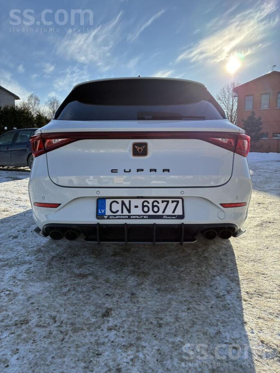 Balts Cupra Leon 2022 Rīga, ar dzinēja tilpumu 2.00 L un nobraukumu 93 tūkst. km par 26900 €, foto 5 vietnē AUTOMOTO.COM.LV