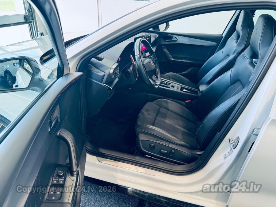 Balts Cupra Leon 2022 Pērnava, ar dzinēja tilpumu 2.00 L un nobraukumu 45 tūkst. km par 28400 €, foto 4 vietnē AUTOMOTO.COM.LV