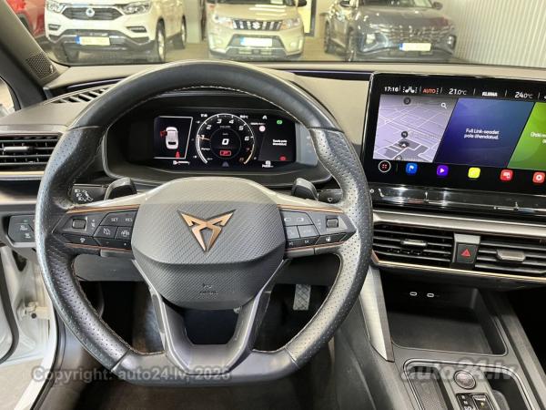 White Cupra Leon 2023 in Tallinn, with an engine capacity of 1.50 L and mileage of 74 thousand km for 24900 €, photo 11 on AUTOMOTO.COM.LV