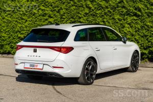 Белый Cupra Leon 2023 в Рига, объемом двигателя 1.50 л и пробегом 66 тыс. км за 21950 €, фото 6 на AUTOMOTO.COM.LV