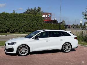 Balts Cupra Leon 2023 Viļņa, ar dzinēja tilpumu 1.98 L un nobraukumu 75 tūkst. km par 30900 €, foto 4 vietnē AUTOMOTO.COM.LV