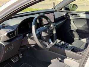 Balts Cupra Leon 2023 Viļņa, ar dzinēja tilpumu 1.98 L un nobraukumu 75 tūkst. km par 30900 €, foto 8 vietnē AUTOMOTO.COM.LV