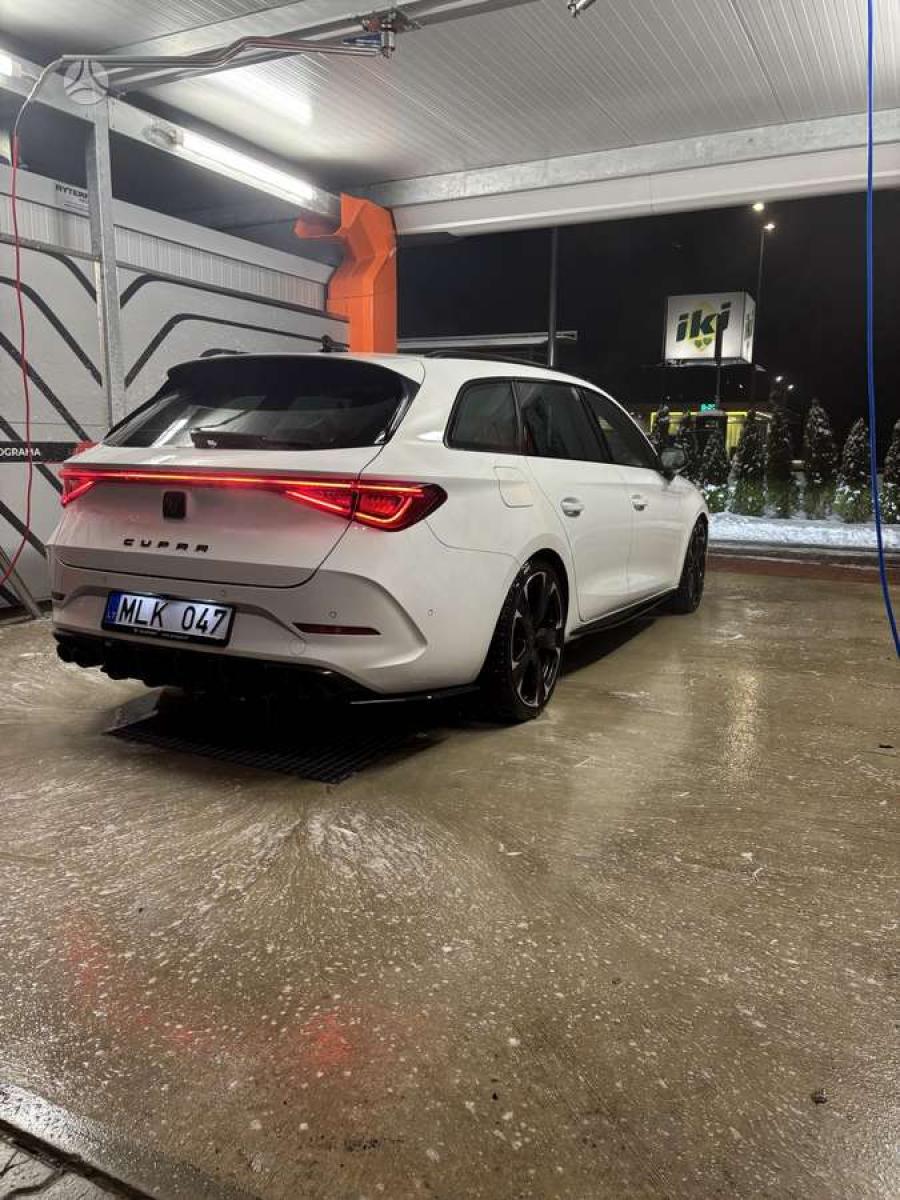 Balts Cupra Leon 2023 Viļņa, ar dzinēja tilpumu 1.98 L un nobraukumu 75 tūkst. km par 30900 €, foto 17 vietnē AUTOMOTO.COM.LV