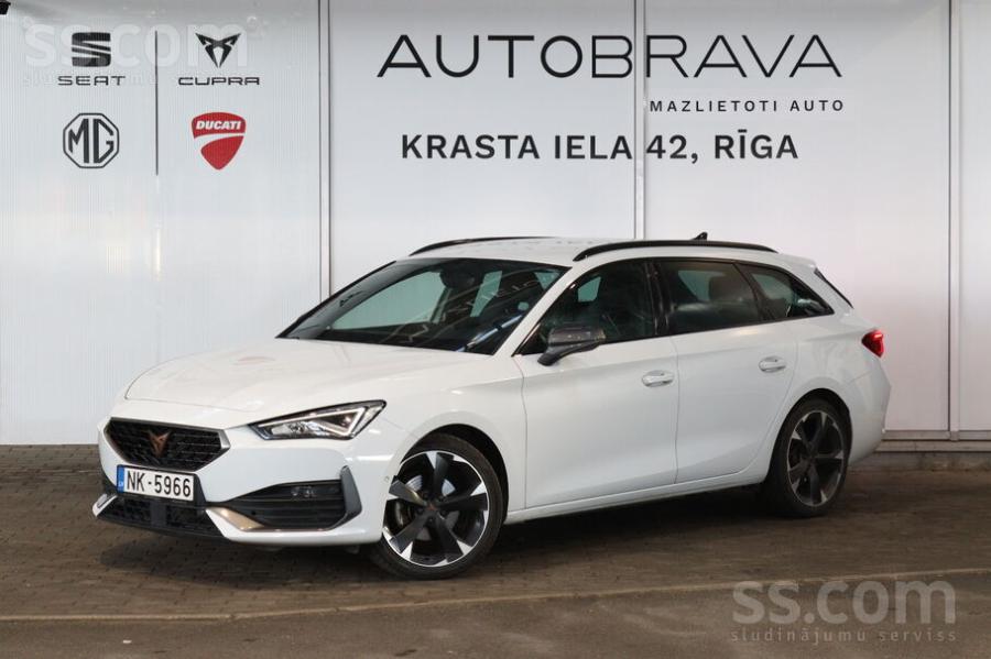 White Cupra Leon 2023 in Riga, with an engine capacity of 1.50 L and mileage of 39 thousand km for 22490 €, photo 1 on AUTOMOTO.COM.LV