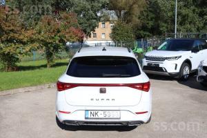 White Cupra Leon 2023 in Riga, with an engine capacity of 1.50 L and mileage of 39 thousand km for 22490 €, photo 32 on AUTOMOTO.COM.LV