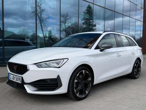 White Cupra Leon 2024 in Utena, with an engine capacity of 1.97 L and mileage of 61 thousand km for 18600 €, photo 3 on AUTOMOTO.COM.LV