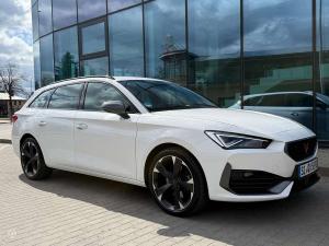 White Cupra Leon 2024 in Utena, with an engine capacity of 1.97 L and mileage of 61 thousand km for 18600 €, photo 8 on AUTOMOTO.COM.LV