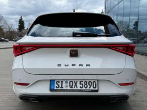 White Cupra Leon 2024 in Utena, with an engine capacity of 1.97 L and mileage of 61 thousand km for 18600 €, photo 11 on AUTOMOTO.COM.LV