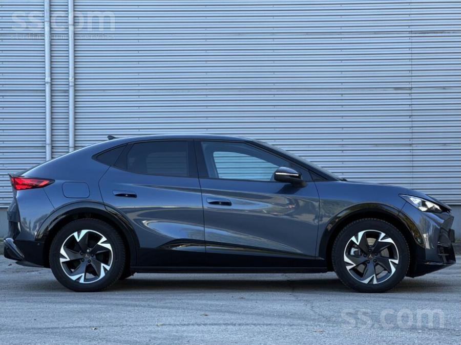 Синий Cupra Tavascan 2025 в Рига, объемом двигателя 0.00 л и пробегом 3 тыс. км за 39600 €, фото 6 на AUTOMOTO.COM.LV