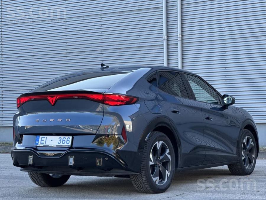 Синий Cupra Tavascan 2025 в Рига, объемом двигателя 0.00 л и пробегом 3 тыс. км за 39600 €, фото 8 на AUTOMOTO.COM.LV