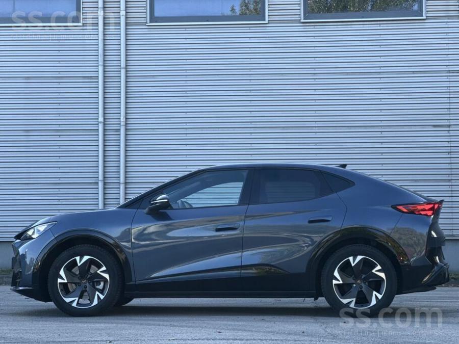 Синий Cupra Tavascan 2025 в Рига, объемом двигателя 0.00 л и пробегом 3 тыс. км за 39600 €, фото 12 на AUTOMOTO.COM.LV
