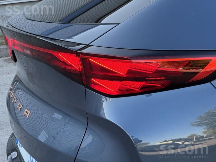 Синий Cupra Tavascan 2025 в Рига, объемом двигателя 0.00 л и пробегом 3 тыс. км за 39600 €, фото 16 на AUTOMOTO.COM.LV