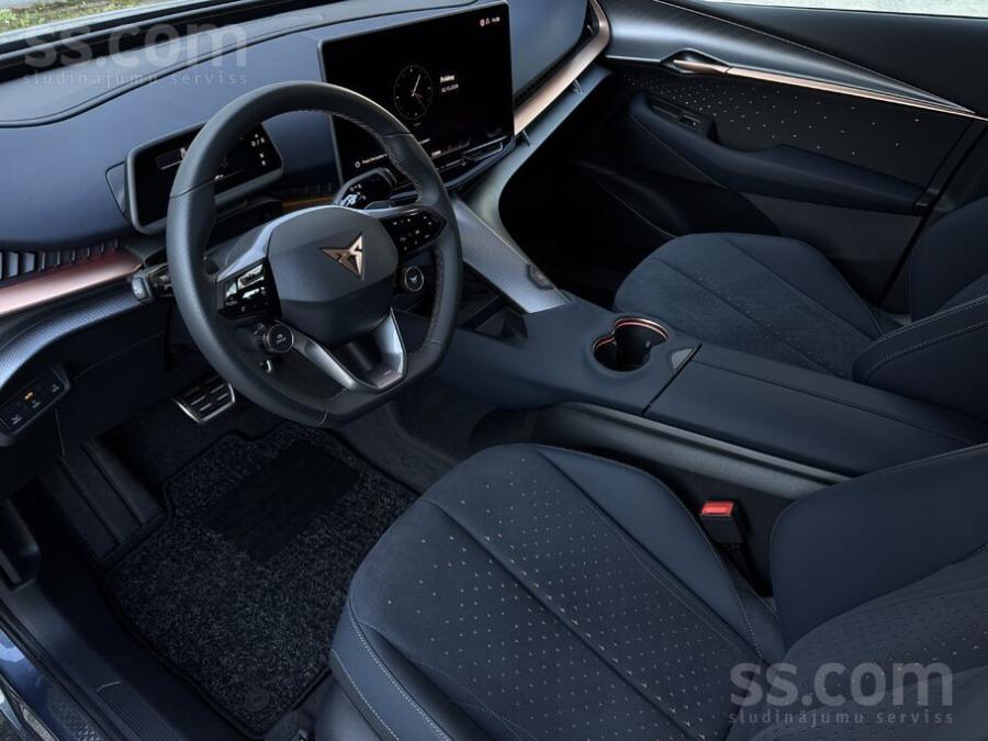 Синий Cupra Tavascan 2025 в Рига, объемом двигателя 0.00 л и пробегом 3 тыс. км за 39600 €, фото 19 на AUTOMOTO.COM.LV
