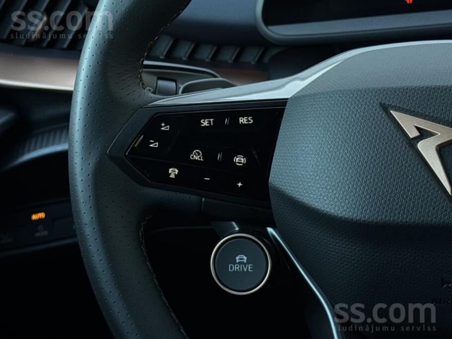 Синий Cupra Tavascan 2025 в Рига, объемом двигателя 0.00 л и пробегом 3 тыс. км за 39600 €, фото 23 на AUTOMOTO.COM.LV
