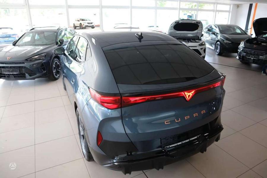 Zils Cupra Tavascan 2025 Kauņa, ar dzinēja tilpumu 0.00 L un nobraukumu 14 tūkst. km par 41500 €, foto 5 vietnē AUTOMOTO.COM.LV