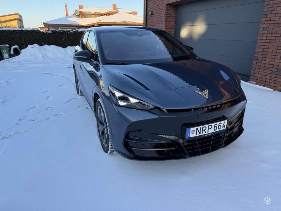 Zils Cupra Tavascan 2025 Kauņa, ar dzinēja tilpumu 0.00 L un nobraukumu 15 tūkst. km par 36500 €, foto 2 vietnē AUTOMOTO.COM.LV