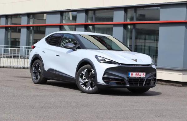 Cupra Tavascan 2025 в Рига, объемом двигателя 0.00 л и пробегом 2 тыс. км за 40980 €, фото 1 на AUTOMOTO.COM.LV